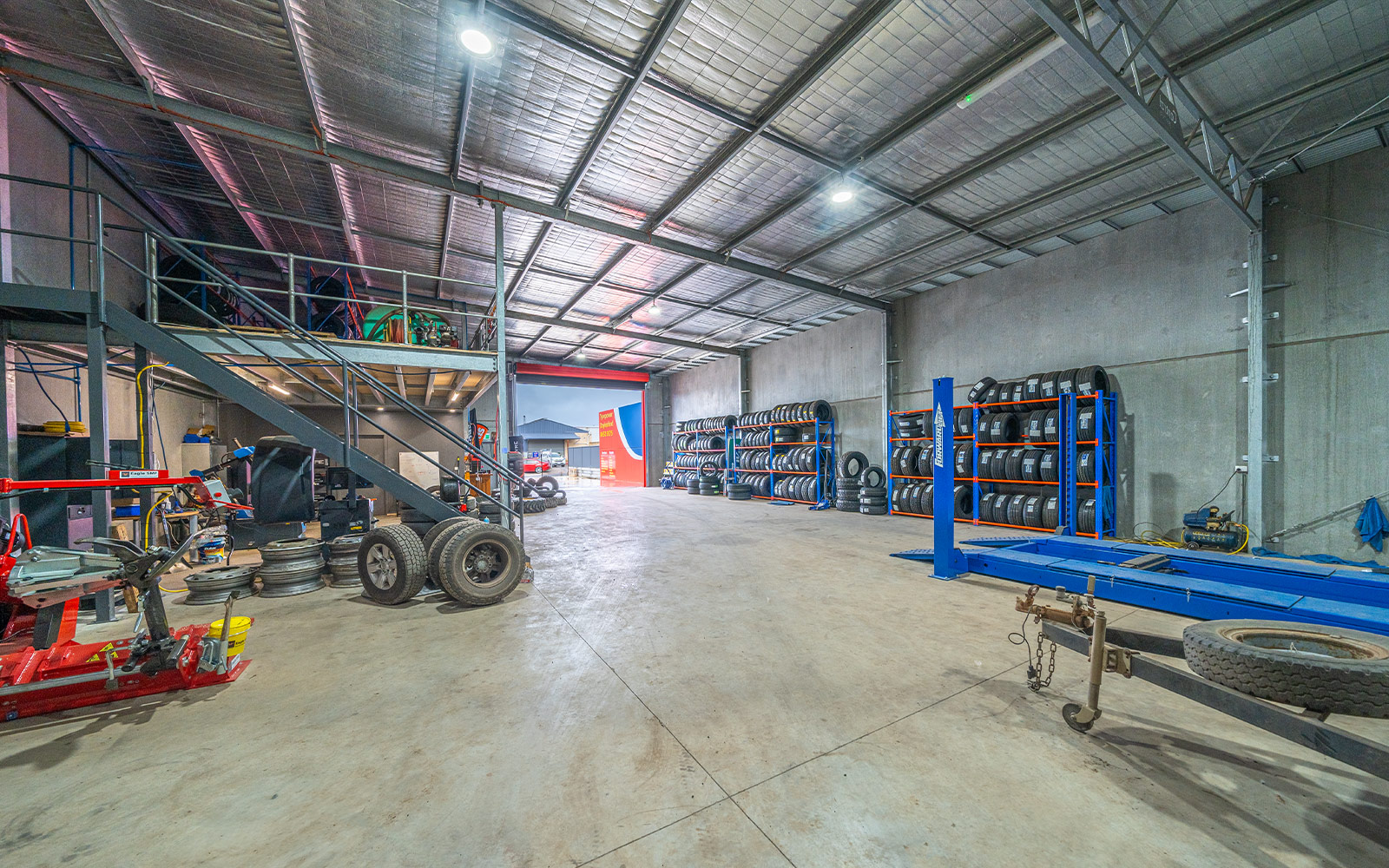 Tyrepower multi-tenant factory and office complex